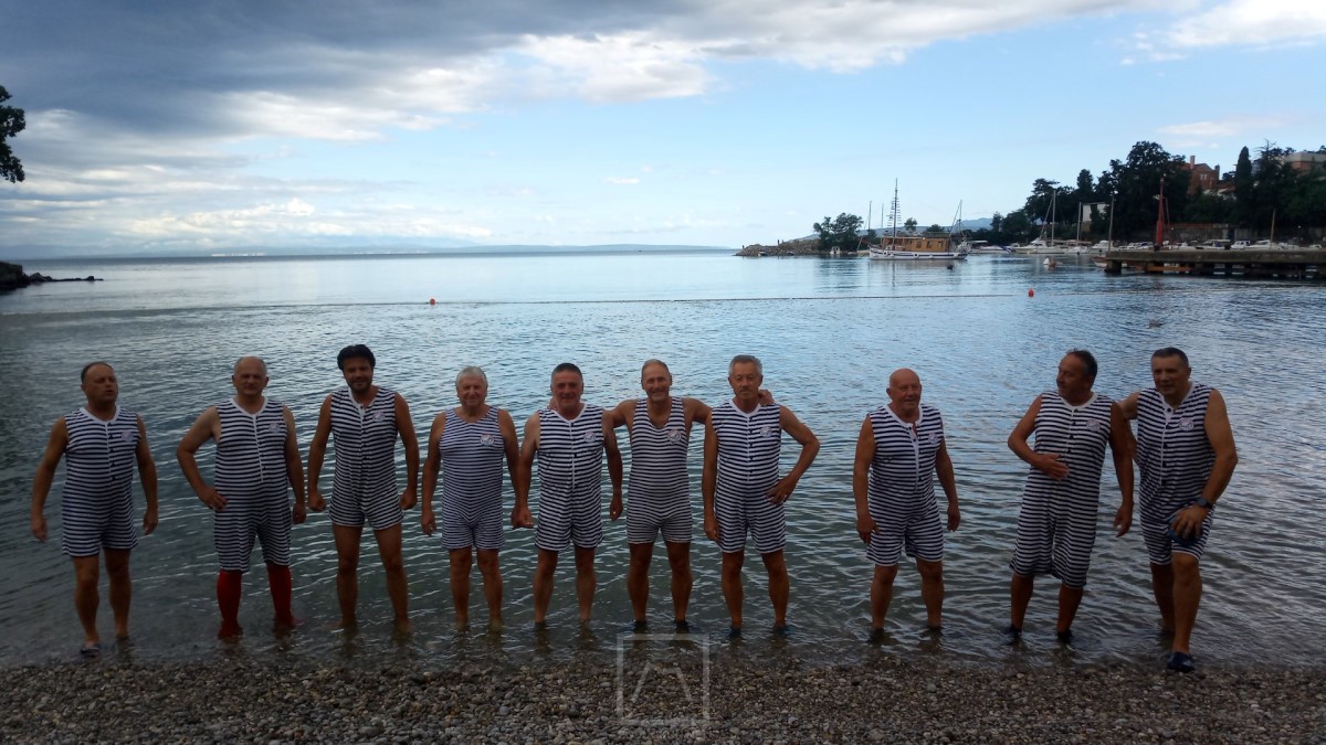 [U OKU KAMERE] Opatijski kukali hitili tradicionalni picigin na ...