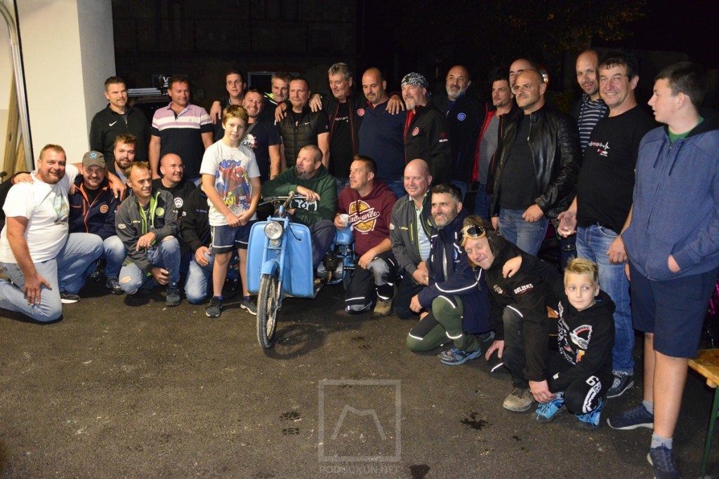 [FOTO/VIDEO] Raritetna Tomos trokolica povezala slovenski Bač i Poljane ...