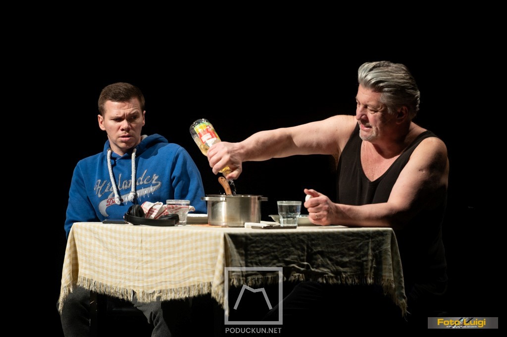 [FOTO] Predstava 'Otac i sin' nasmijala Gervais