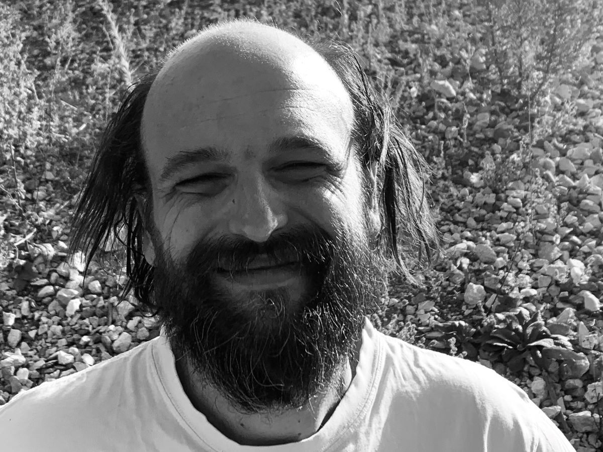 Apstraktna umjetnost „Umjesto ekrana“ –prva izložba riječkog umjetnika ...